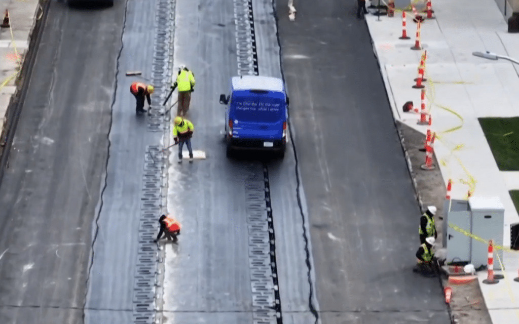 Revolutionary new road in Detroit can charge electric cars as they go ...