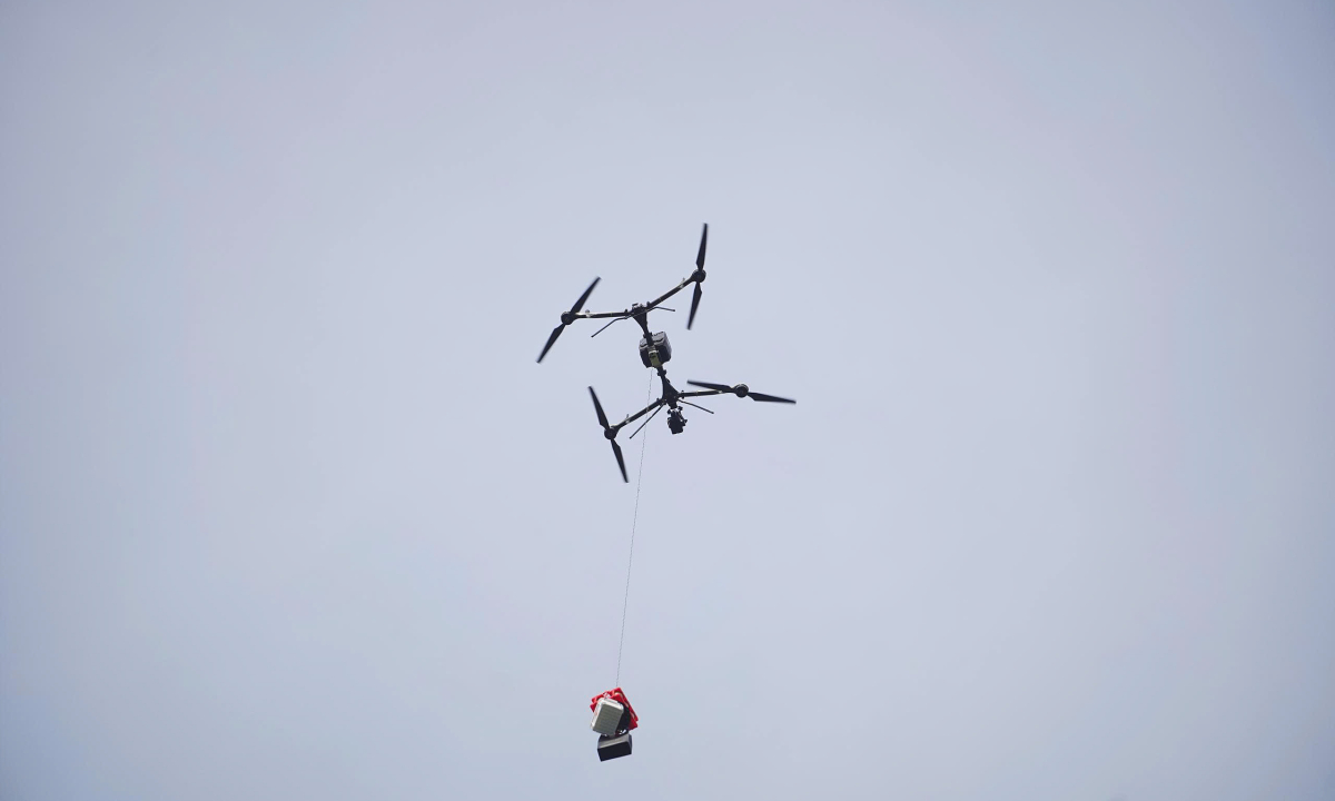 Thử nghiệm UAV giao máu, thuốc từ Cần Giờ ra Côn Đảo | VietValley